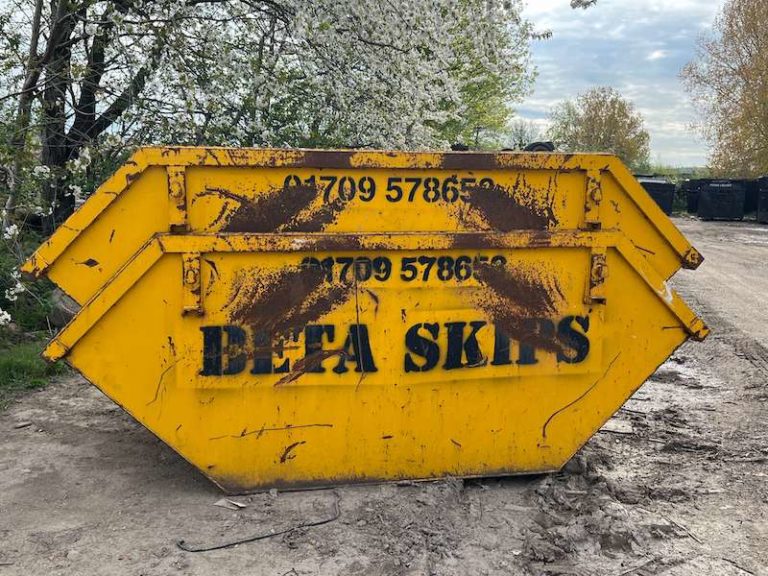 The do’s and don’ts of skip hire [ Infographic ] - Beta Skips